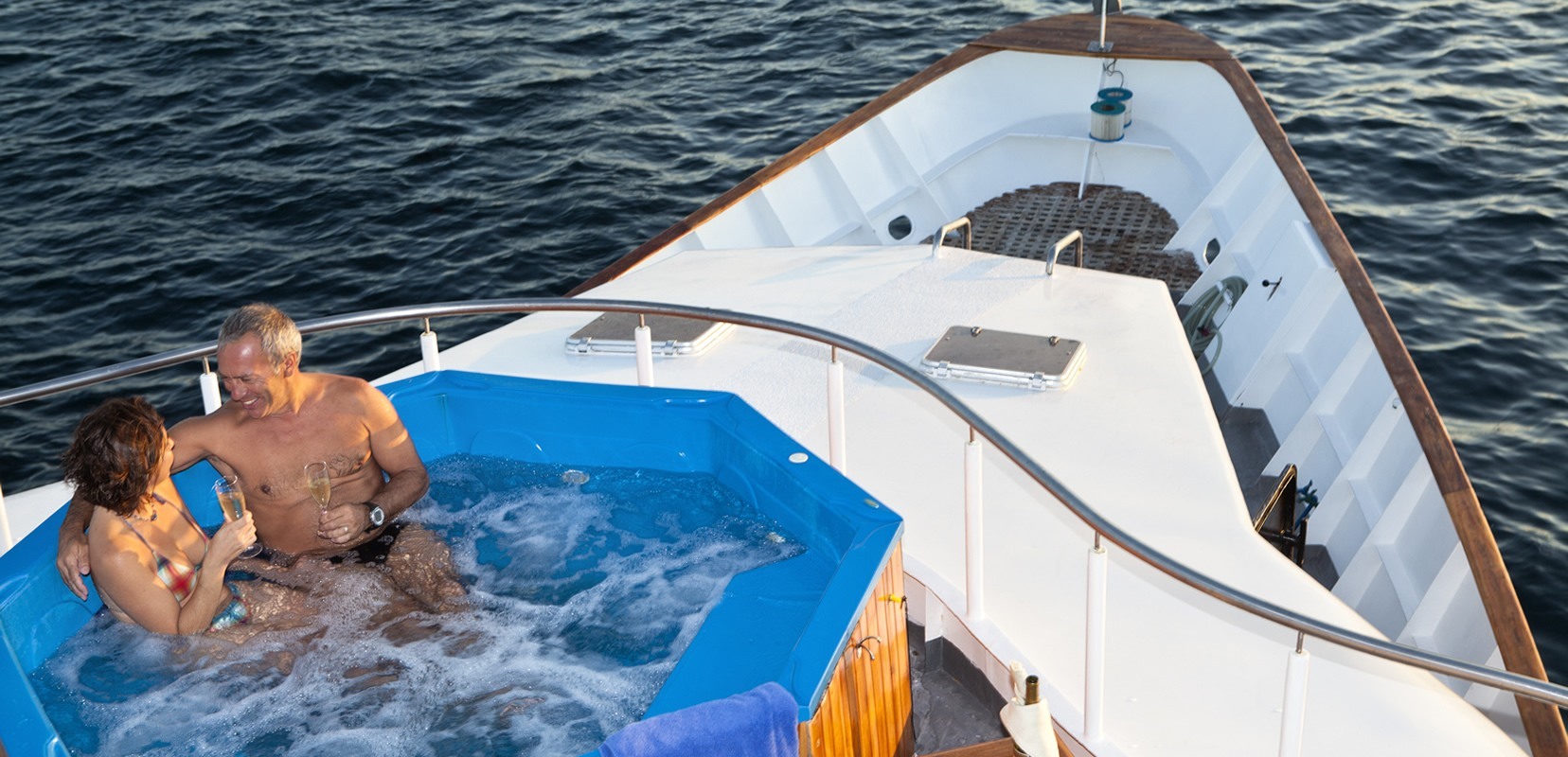 Galapagos Islands Liveaboard Scuba Diving Trip: Aggressor Adventures